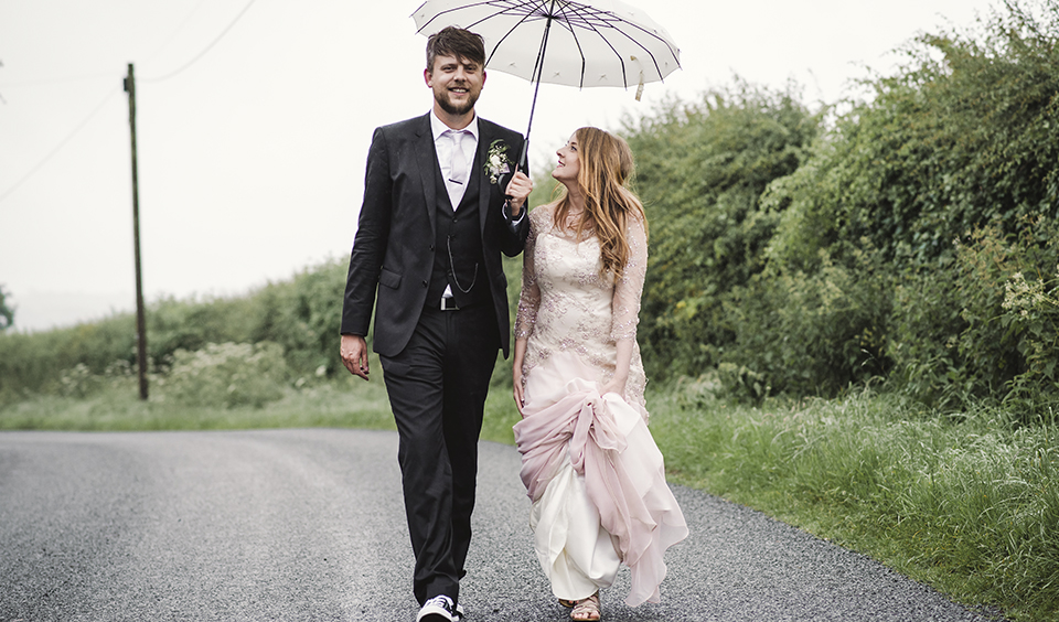 Sophie and Michael’s Elegant Country Wedding At Curradine Barns ...