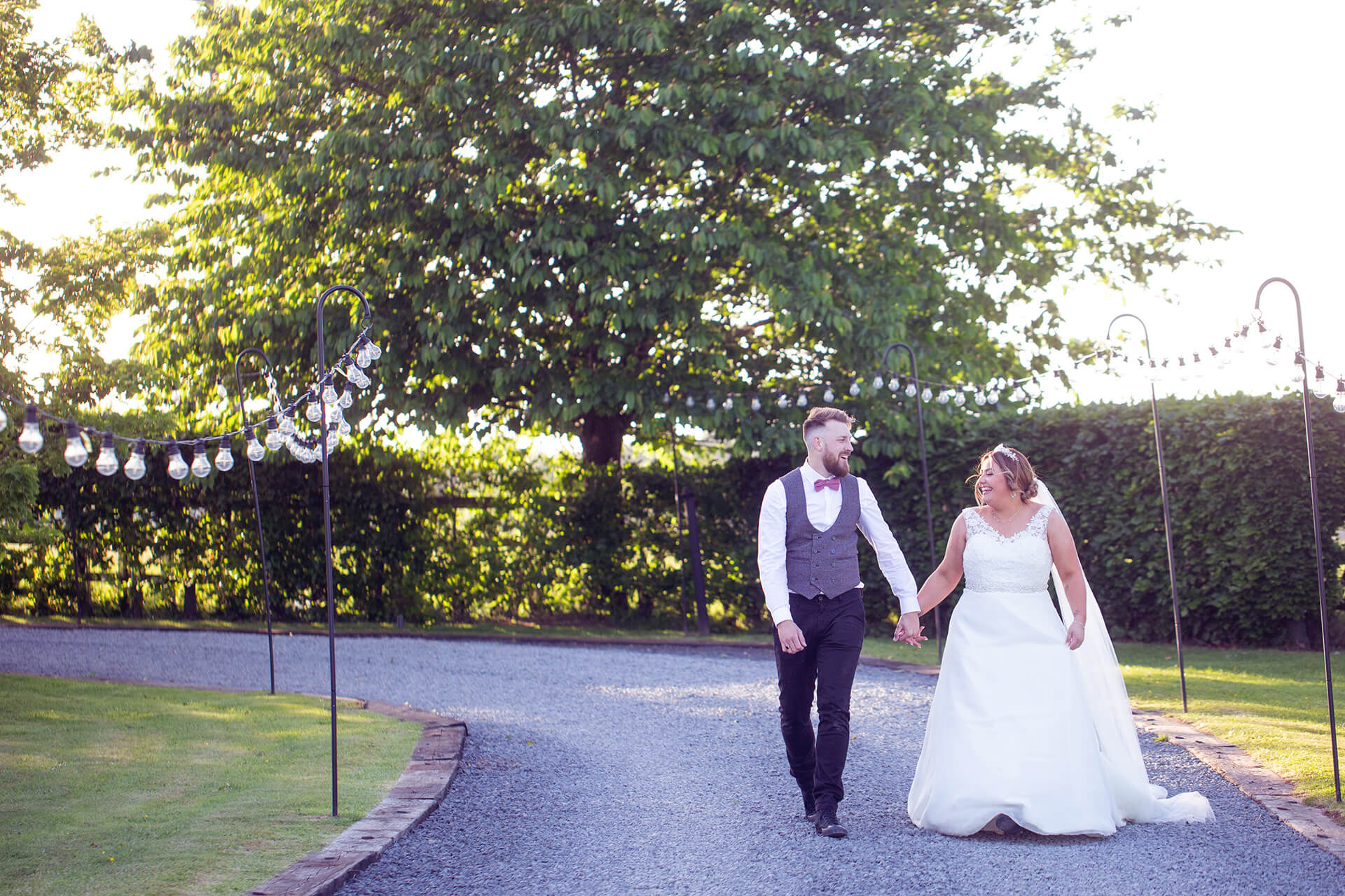 Book a visit | Curradine Barns | Worcestershire barn wedding venue
